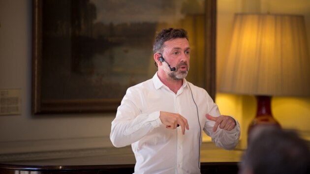 Investigación: Lenguas para la Resiliencia (Tony Capstick)